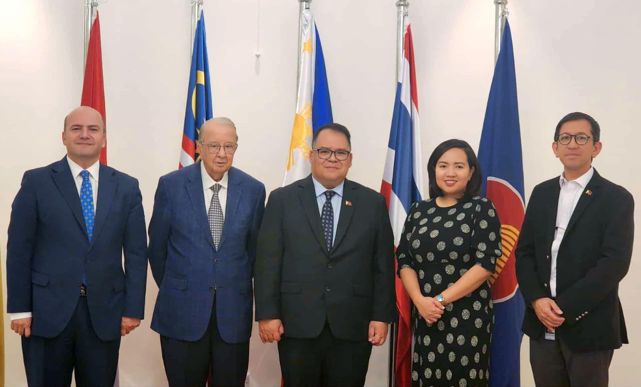 JBA head, Philippine Ambassador Discuss Cooperation – Jordanian ...